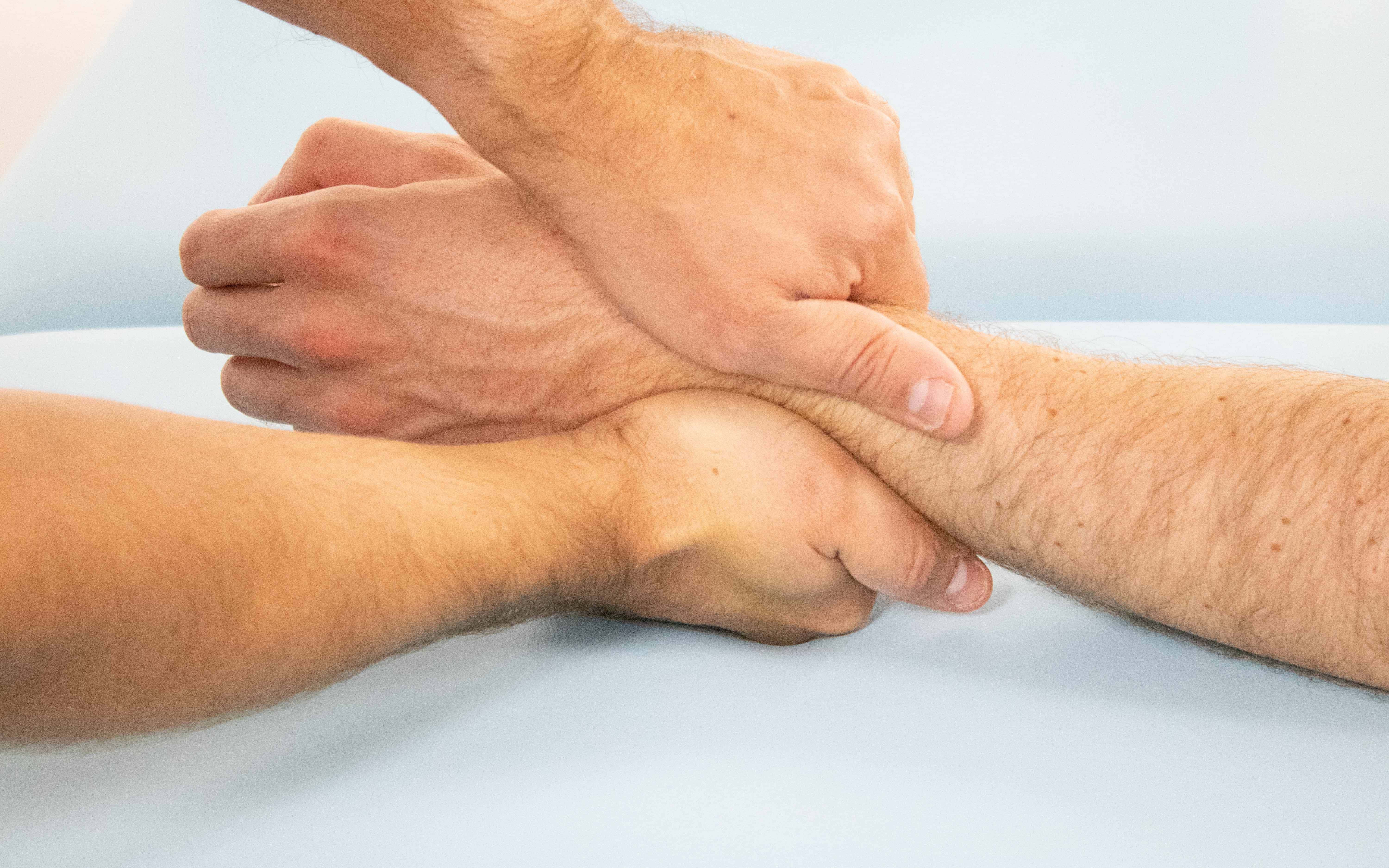 Prueba DRUJ | Prueba de la articulación radiocubital distal ...