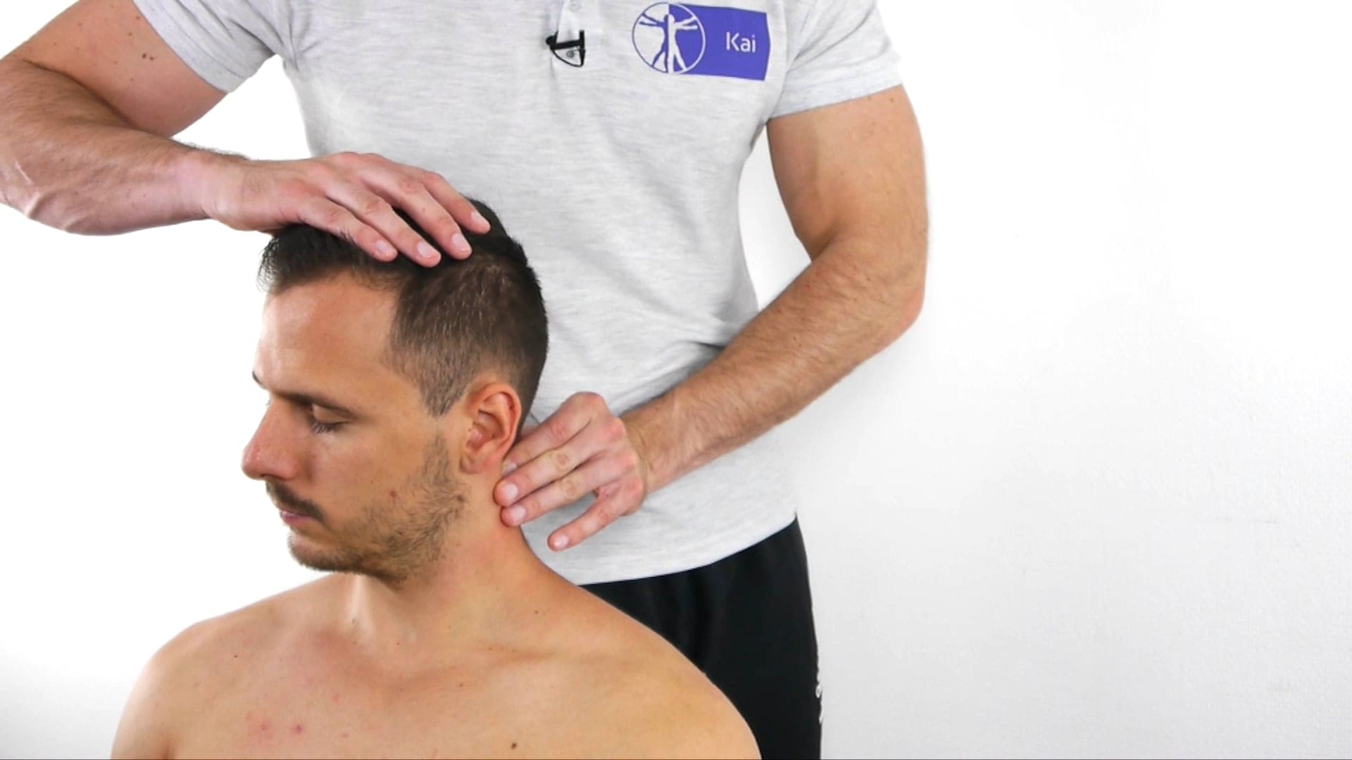 C0-C1 Manipulation de la Flexion Latérale (assis) - Physiotutors