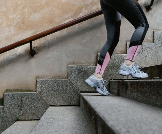 Assessing Leg Extensor Power Through Functional Tests - Physiotutors